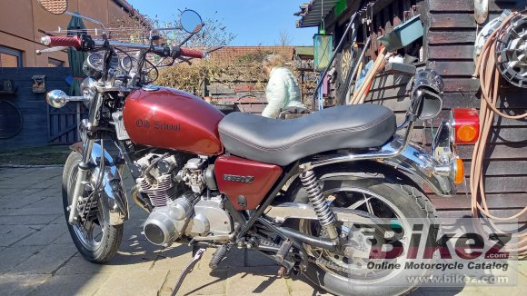 Suzuki GS 550 L gallery